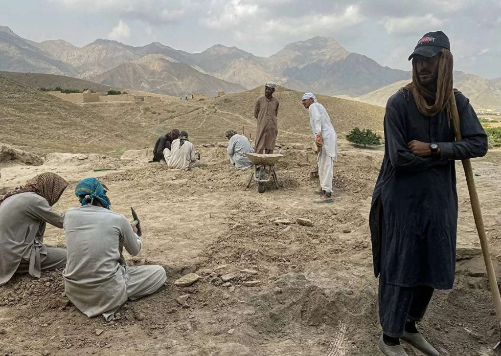 Buddhist Traces in Afghanistan: Reminiscences of Peace and War ...