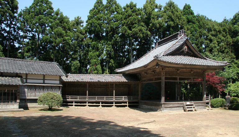 The Ancient Noh Stages of Sado, the Isle of Exile - Buddhistdoor Global